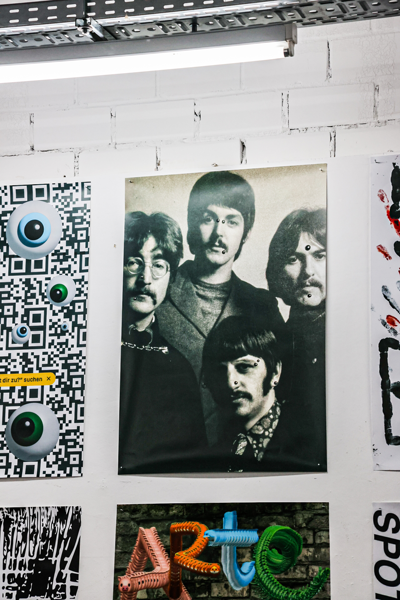 100 Poster Battle Ausstellung im Superraum – sugarscroll
